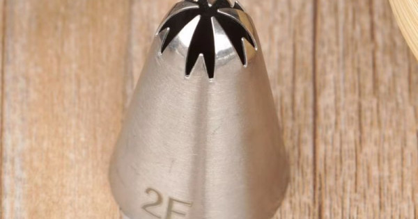 Cake Decorating Icing Nozzle Tip - 2F