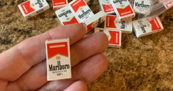 Miniature Model Marlboro Cigarette 10 pcs