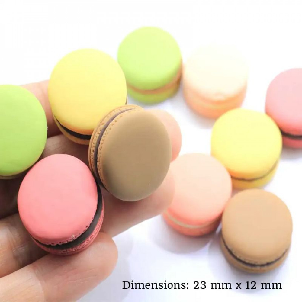 Multicolor Artificial Macaron Cookie